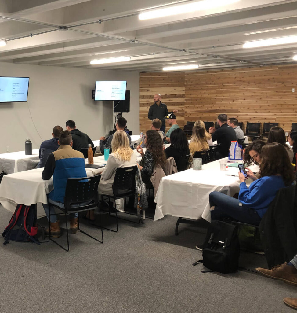 With Remote Work Offsite Meetings Are Key to Team Cohesion | Refinery46